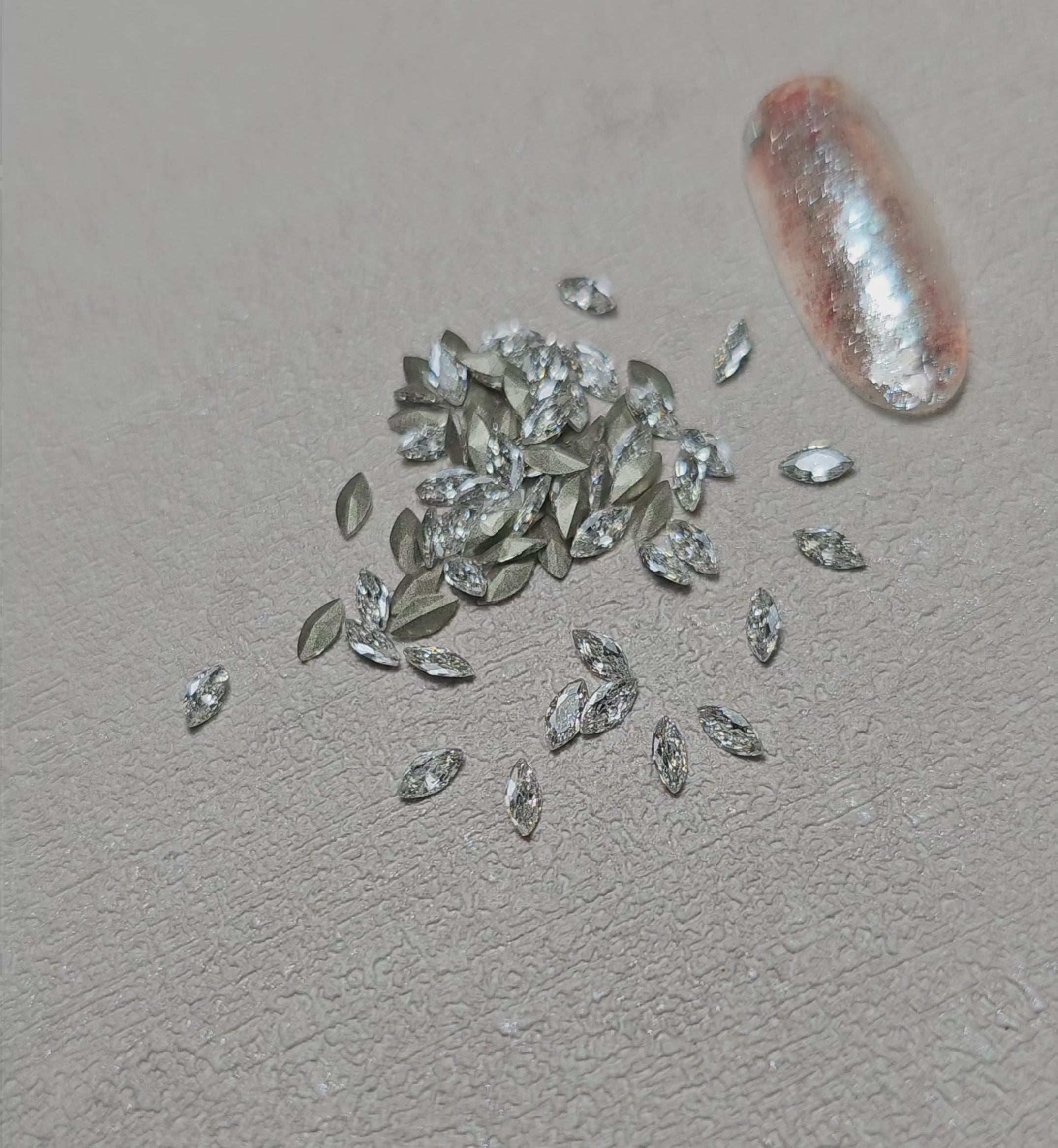 SHINY! SWAROVSKI GRADE FANCY SHAPE MINI CHATONS – Nail Wonderland